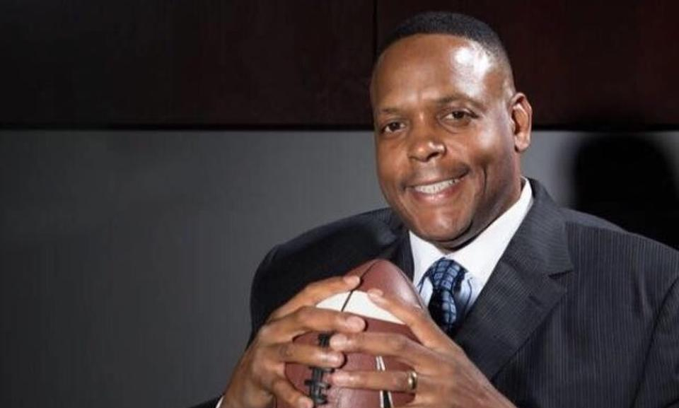 How Sports Agents Like Deryk Gilmore are Preparing for the NFL Draft ...