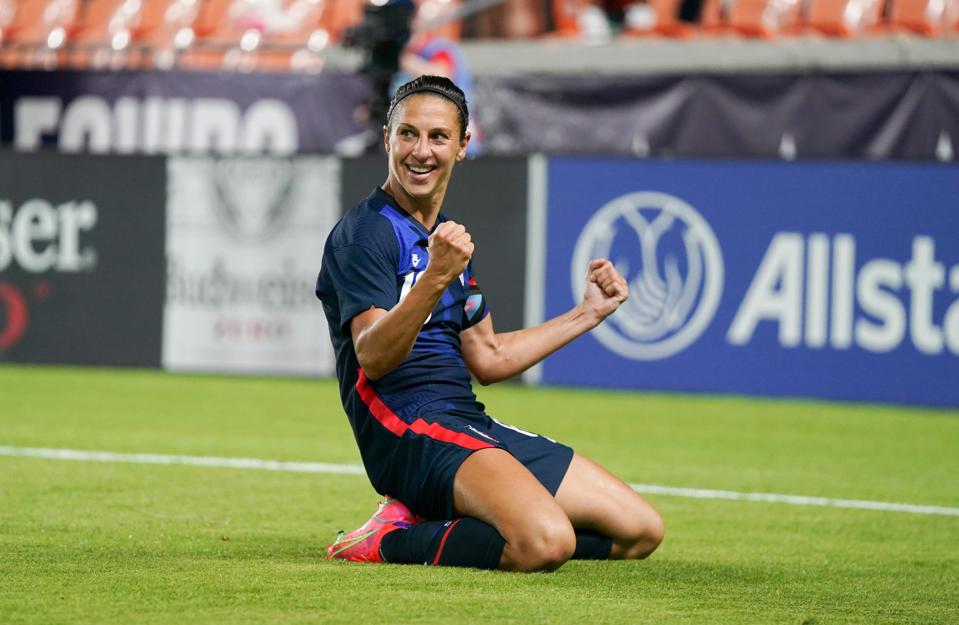 Carli Lloyd Hopes to Play for USWNT at 2020 Olympics – Michael LoRé