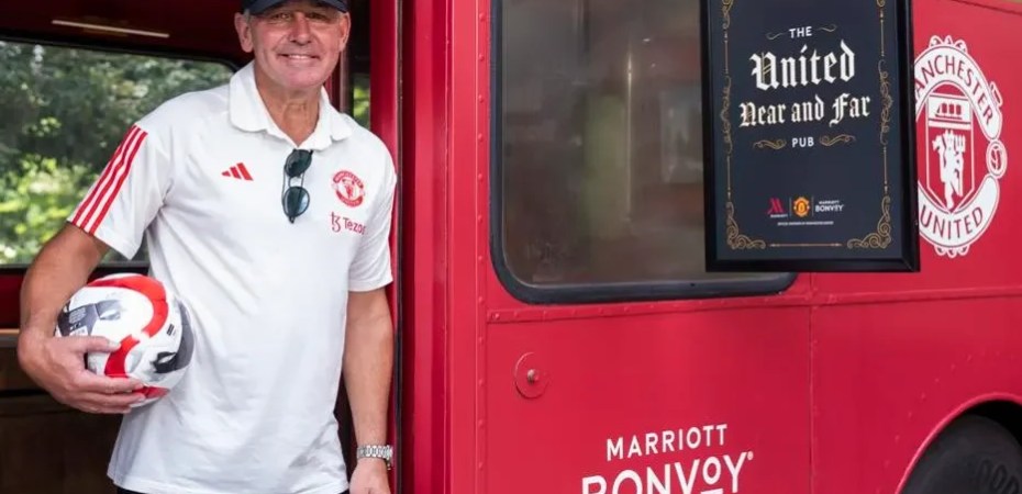 Q&A With Manchester United Legend Bryan Robson – Michael LoRé